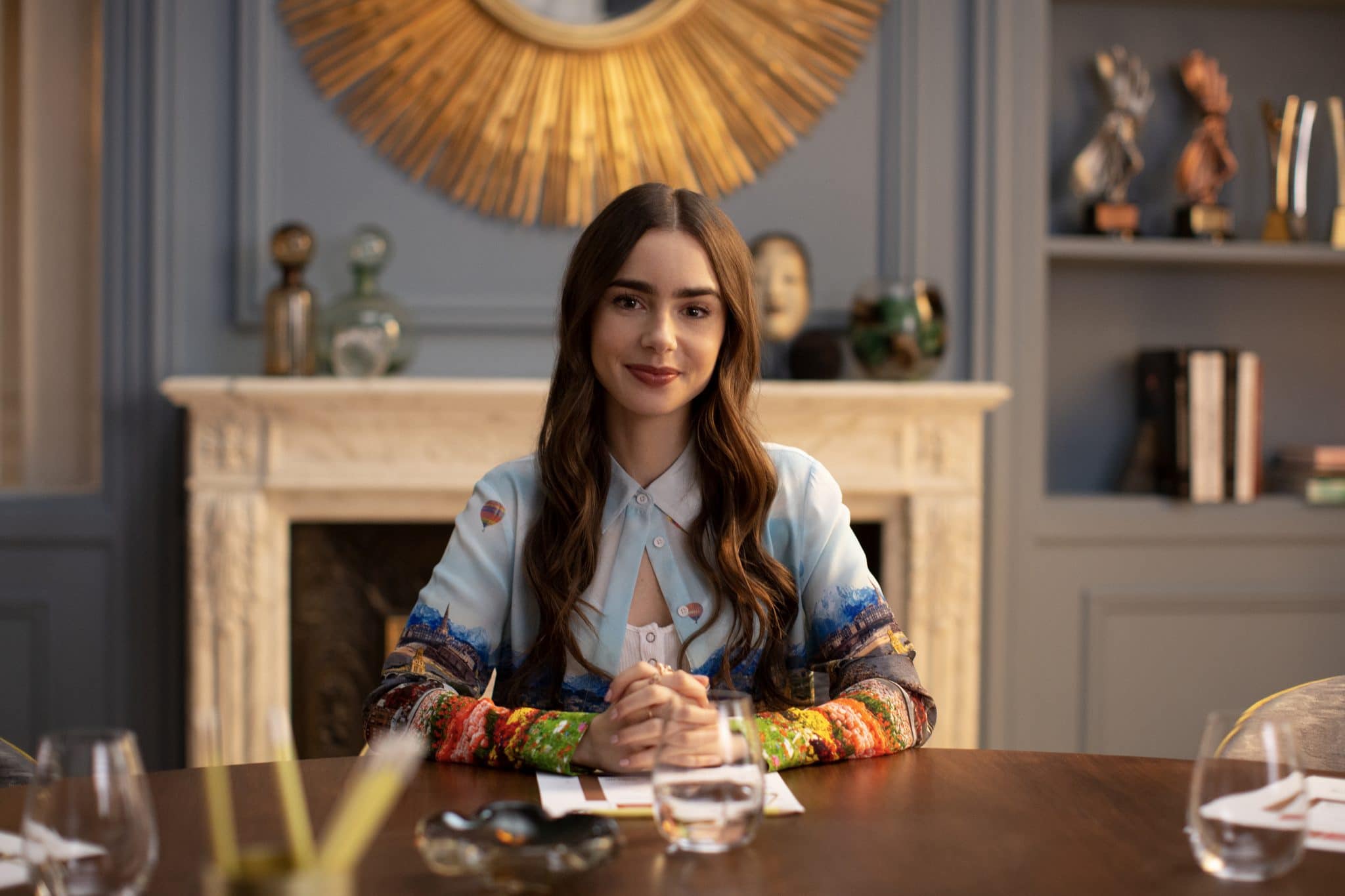 "Emily in Paris": Lily Collins bestätigt zweite Staffel auf Instagram