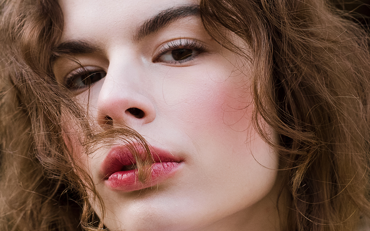 "Cold Girl": Dieser Beauty-Trend lässt euch diesen Winter strahlen