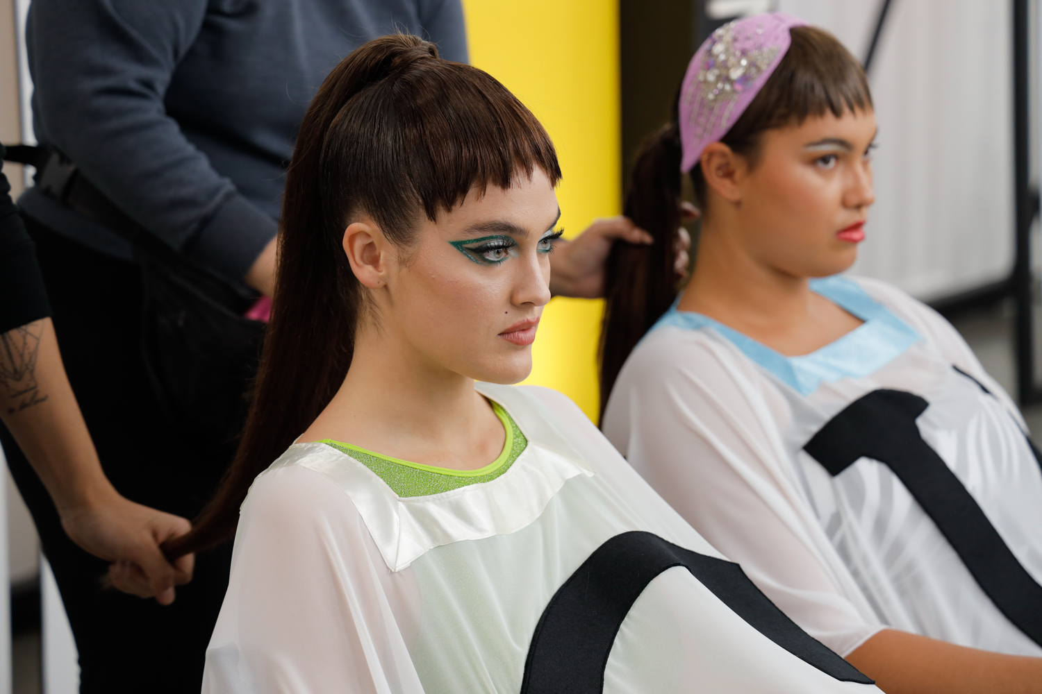 GNTM 2023: Nacktes Sedcard-Shooting, das erste Casting & ein Quiz als ...