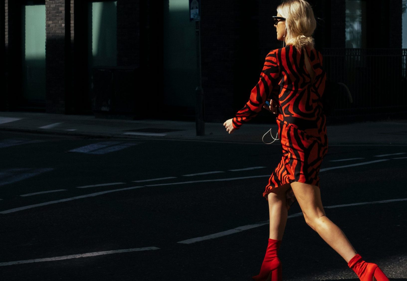 3 bunte Frühlingsoutfits für jede Menge gute Laune